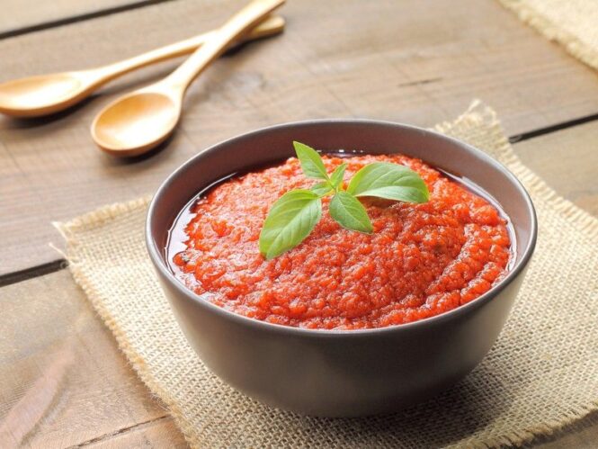 Tomato and Basil Sugo Recipe - Wholesome Bellies
